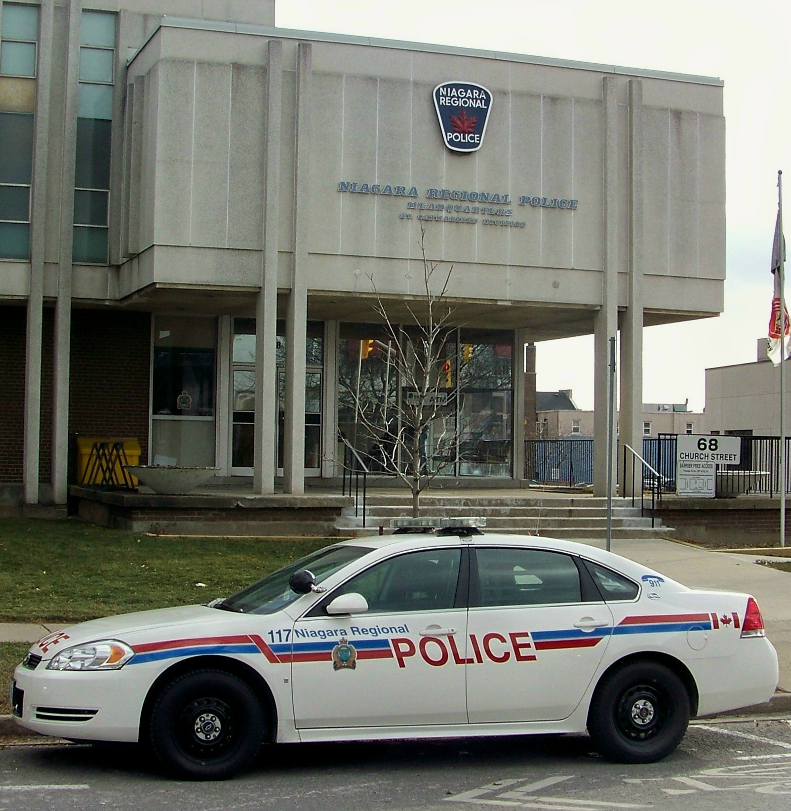Niagara Regional Police Service (Enforcement Holdings Cells) in Canada ...